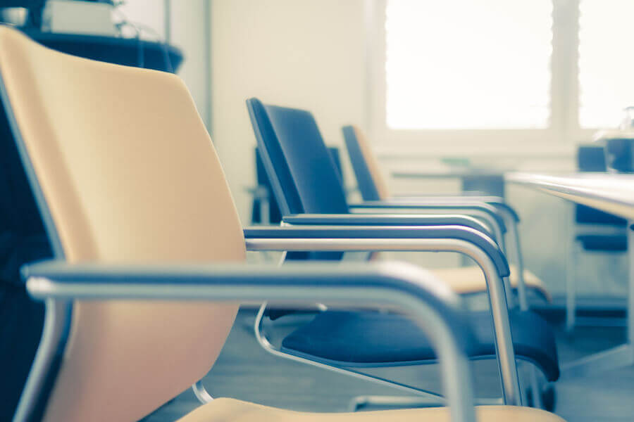 Niederlassung oder Anstellung?